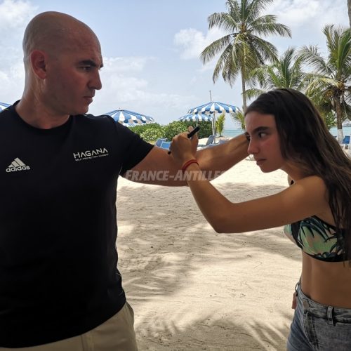 Ofir, Coach et expert de Krav Maga « Il vaut mieux perdre son téléphone ...