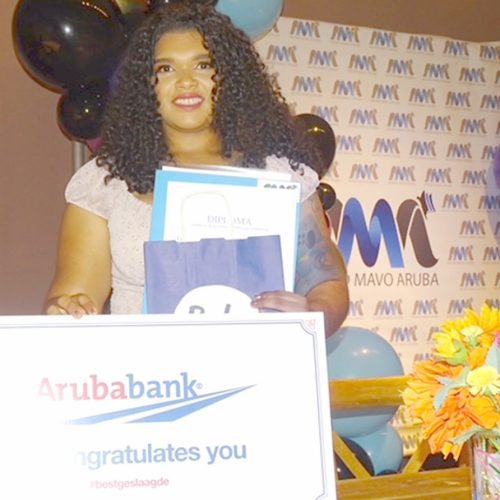 Aruba Bank na forma special a honra Millie Rodriguez - TEMPO Networks