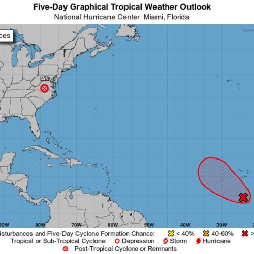 NHC monitoring Tropical Wave in eastern tropical Atlantic Loop Cayman ...